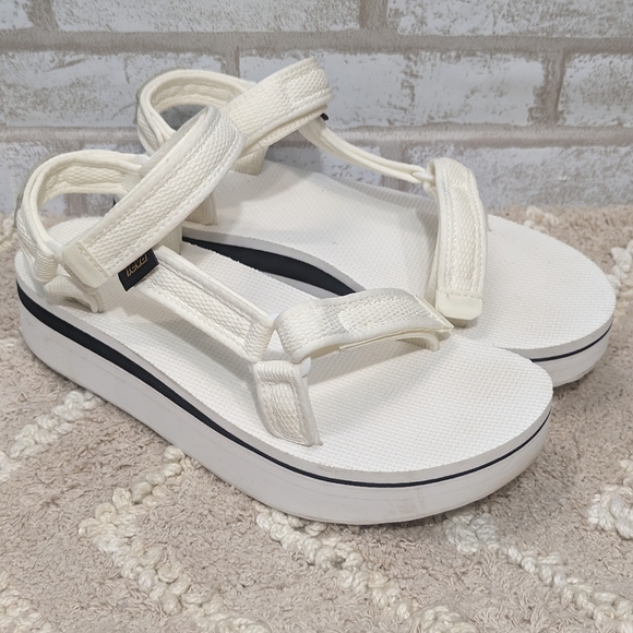 Teva | Shoes | Teva Universal Flatform Platform Chunky Sandals Size ...